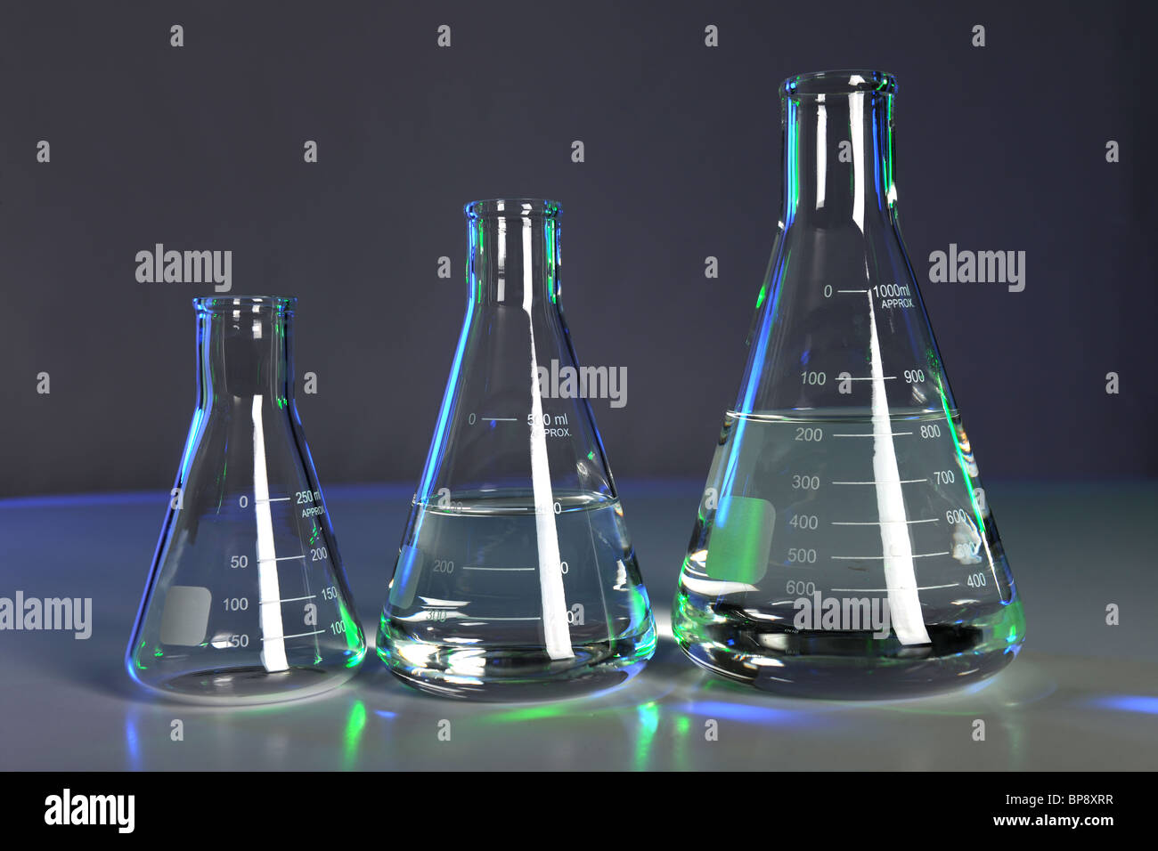 Fluid hi-res stock photography and images - Alamy