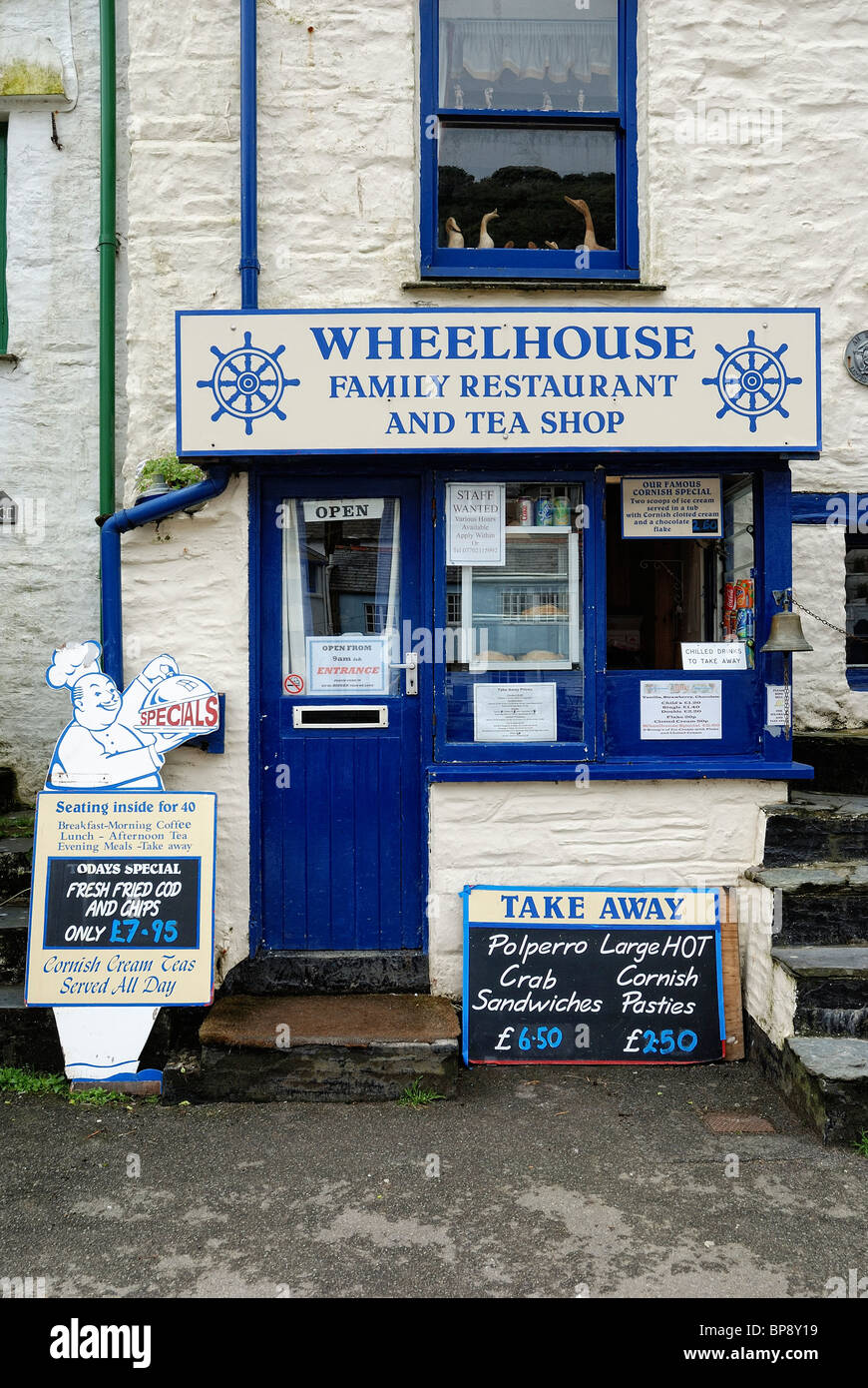 Polperro Restaurant High Resolution Stock Photography and Images - Alamy