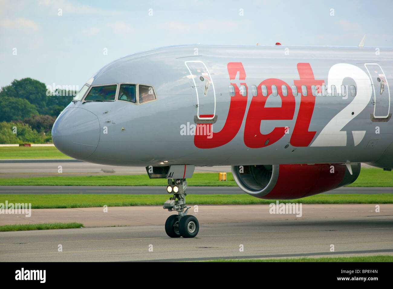 Boeing jet2 hi-res stock photography and images - Alamy