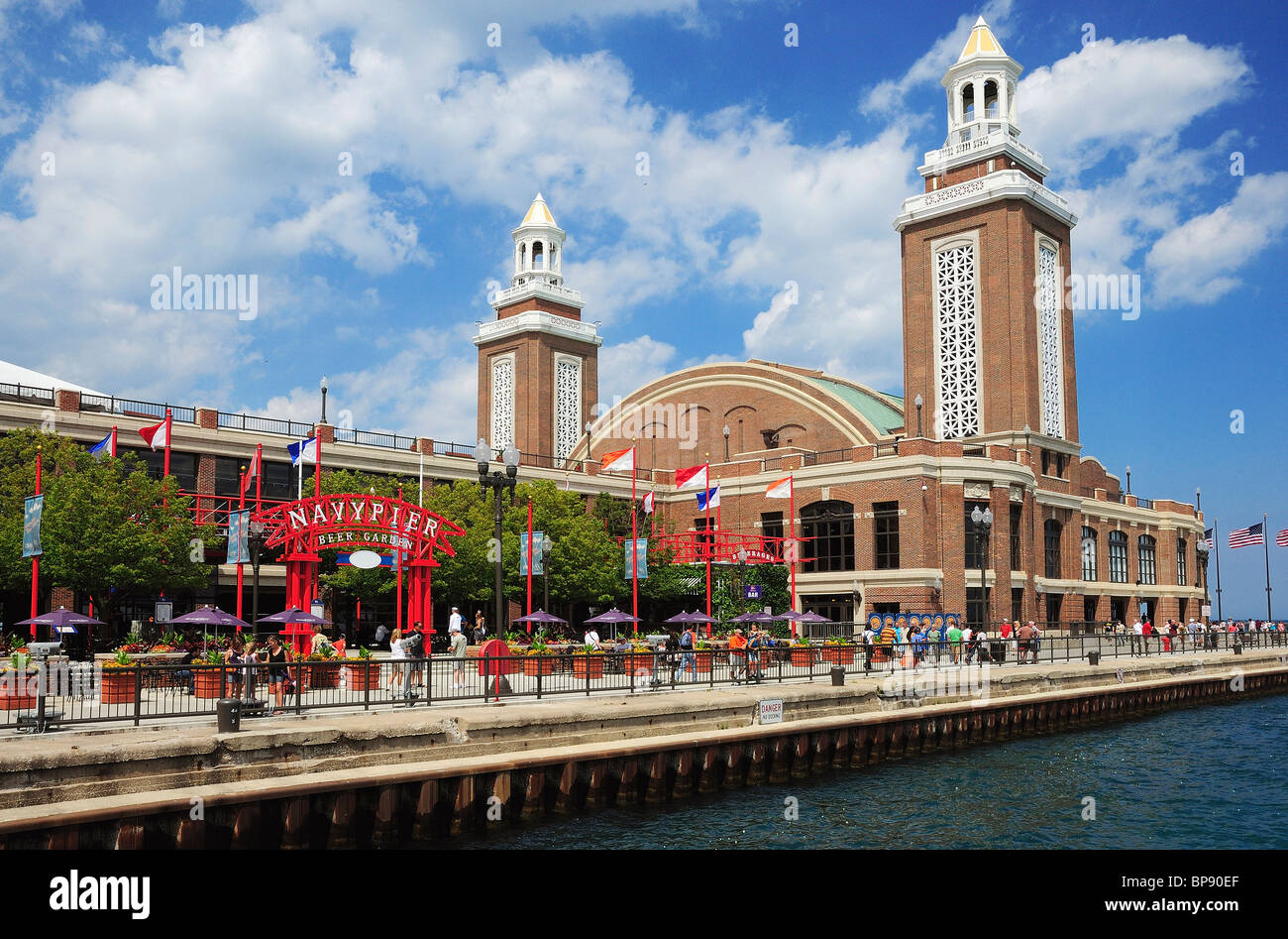 Chicago navy pier hi-res stock photography and images - Alamy