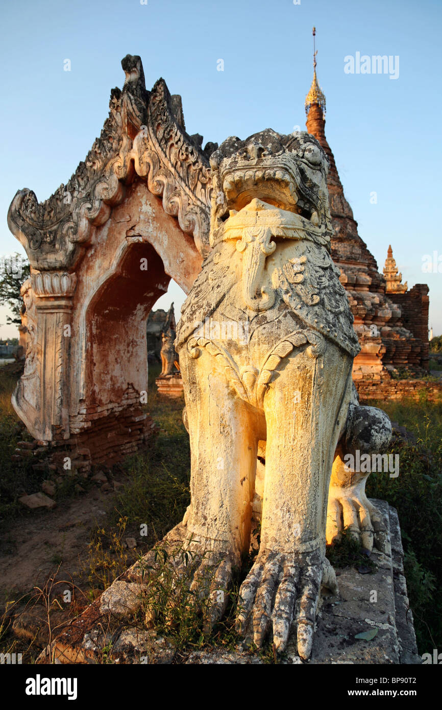 Historic Ruins and a Weathered Lion Statue. Myanmar Stock Photo - Alamy