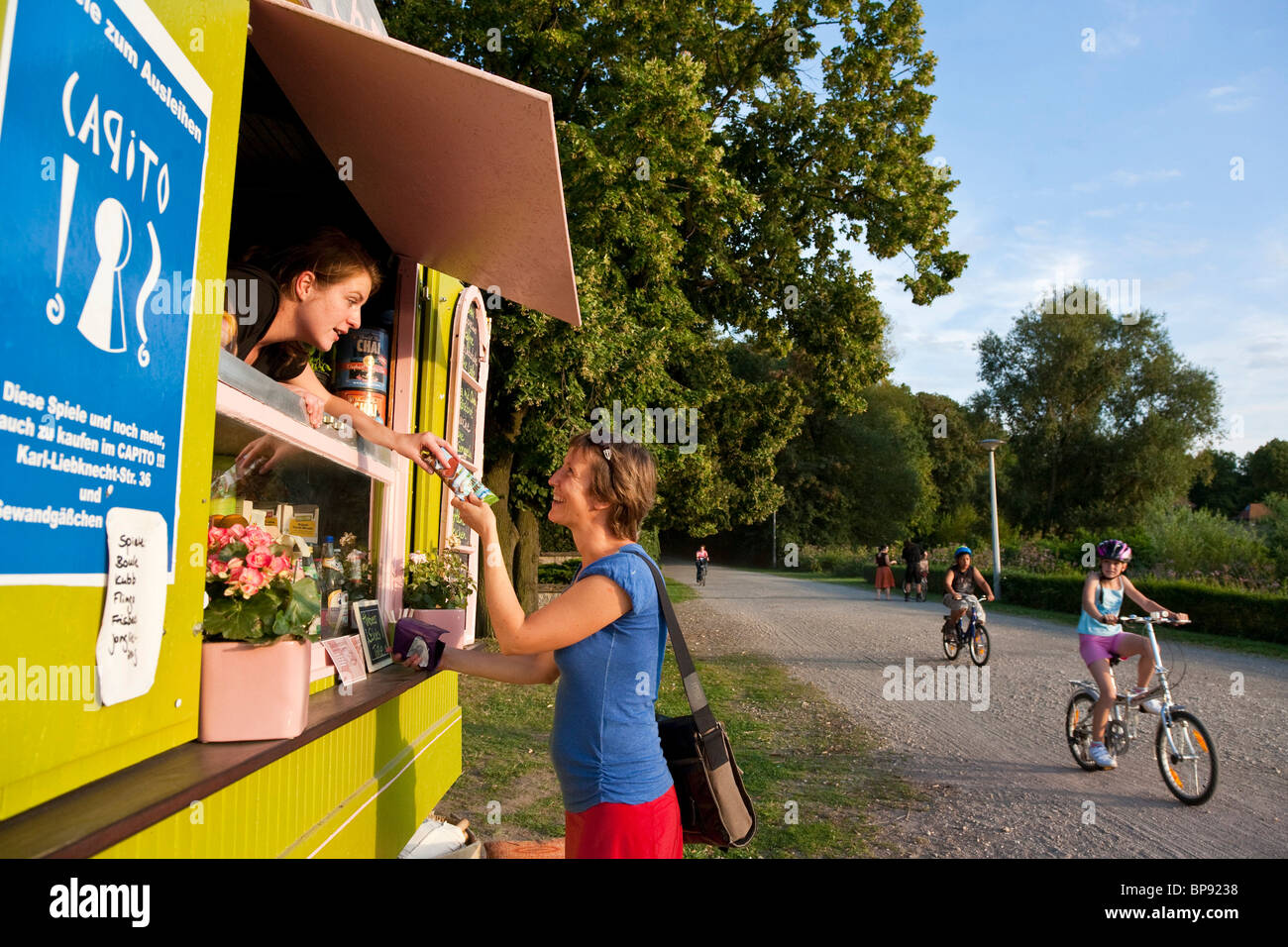 Kiosk germany hi-res stock photography and images - Alamy