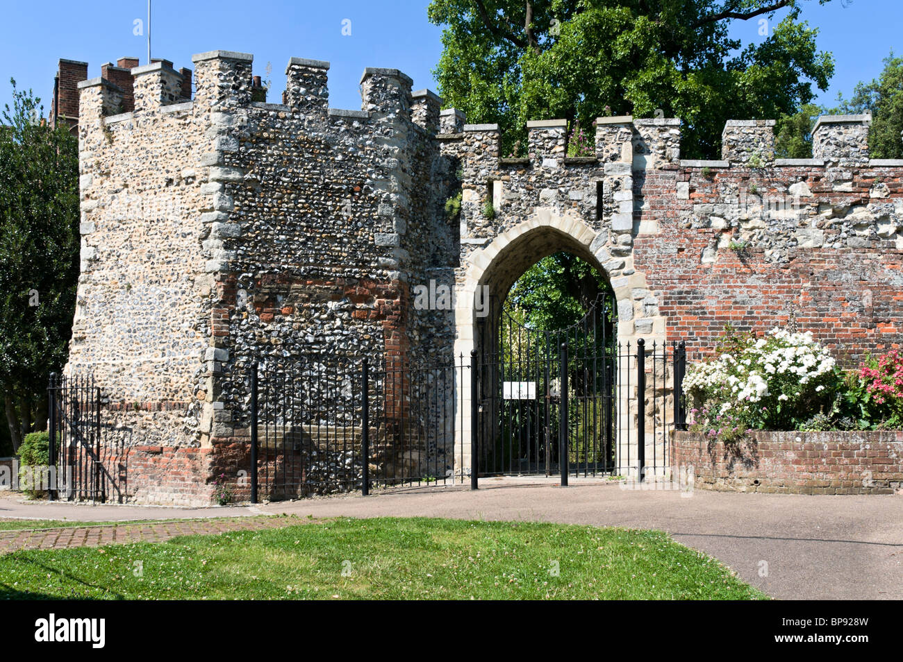 Brick gatehouse, Hertford castle, United Kingdom Stock Photo - Alamy