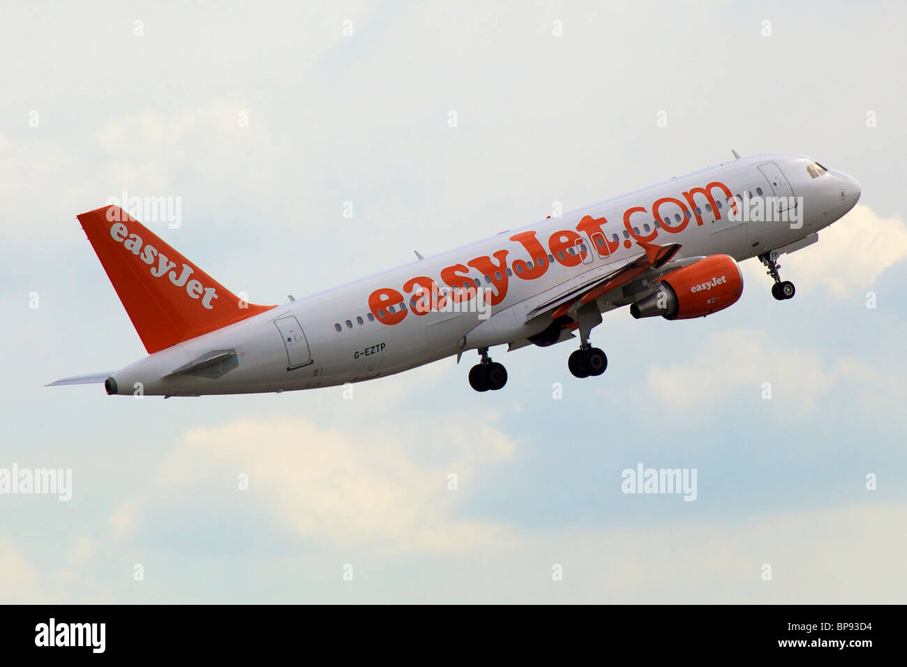 Airbus easyjet hi-res stock photography and images - Alamy