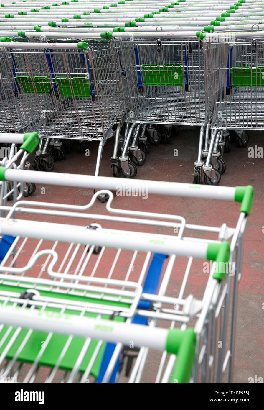 Asda supermarket shopping trolleys hi-res stock photography and images ...