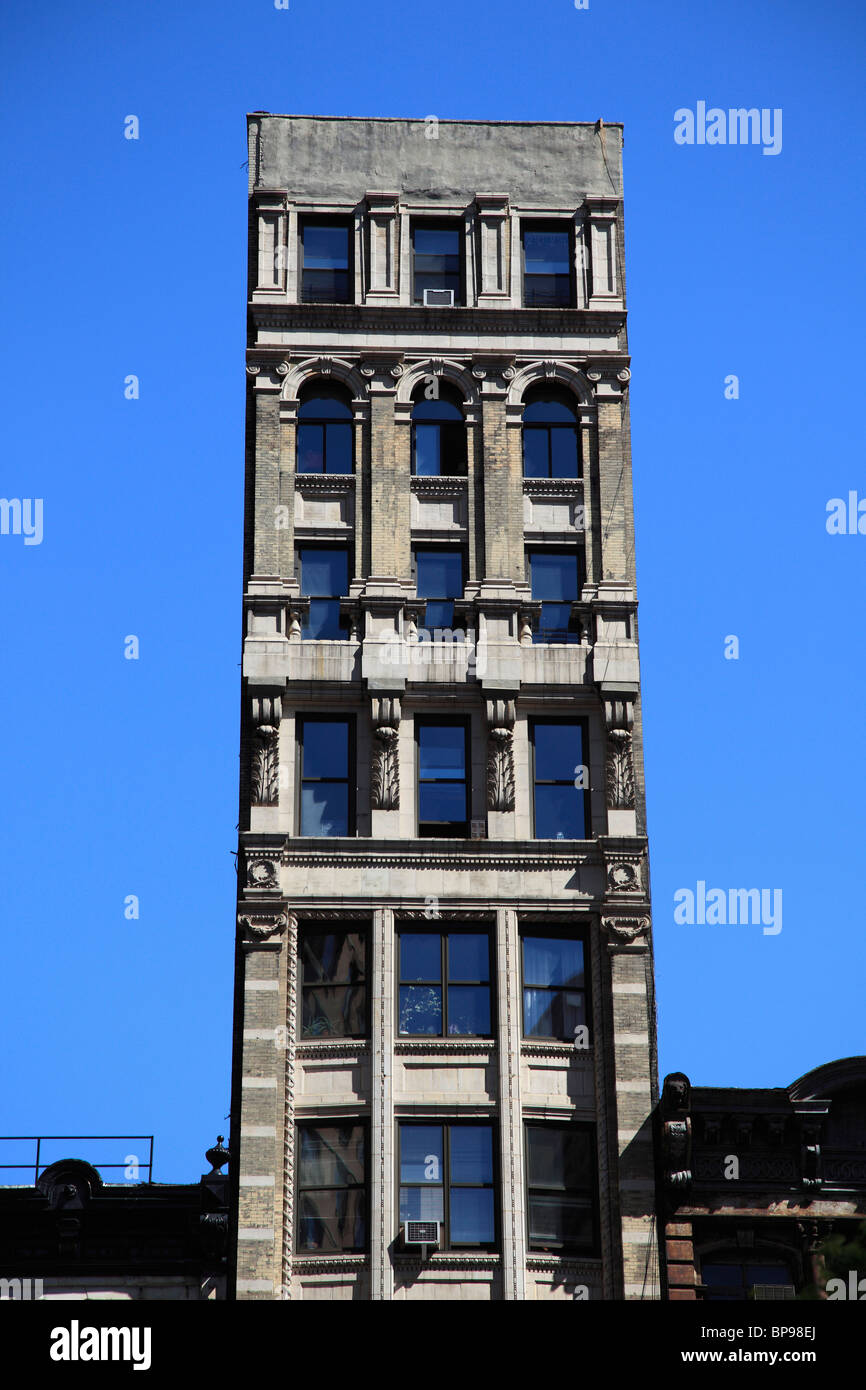 New york loft apartment window hi-res stock photography and images - Alamy