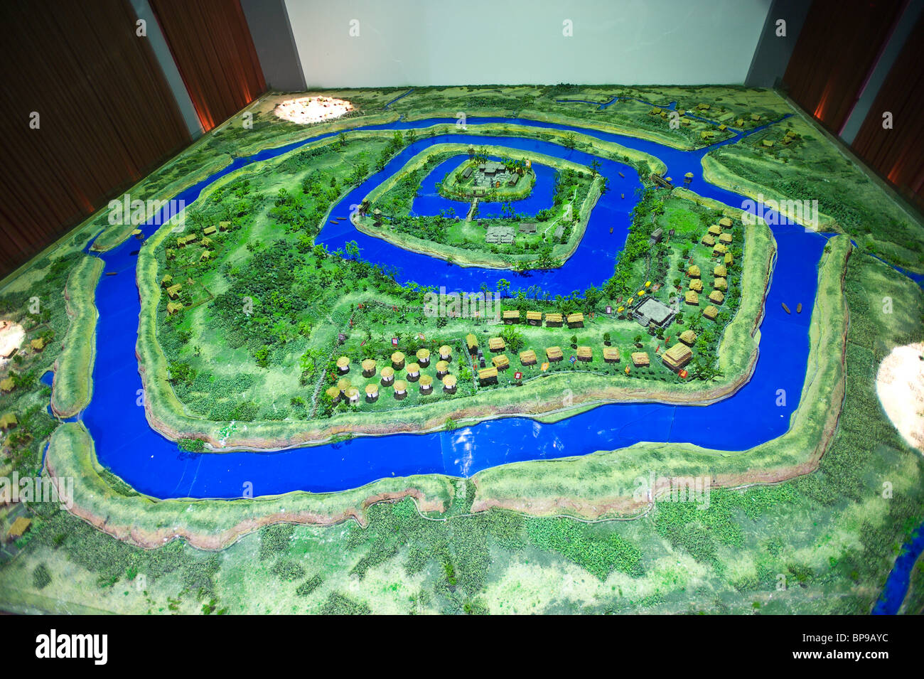 Model of the ancient ruins town at Yancheng Remains Museum, Changzhou ...