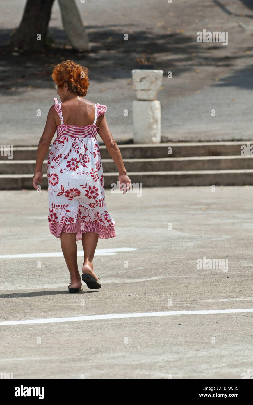 Skinny old lady hi-res stock photography and images - Alamy