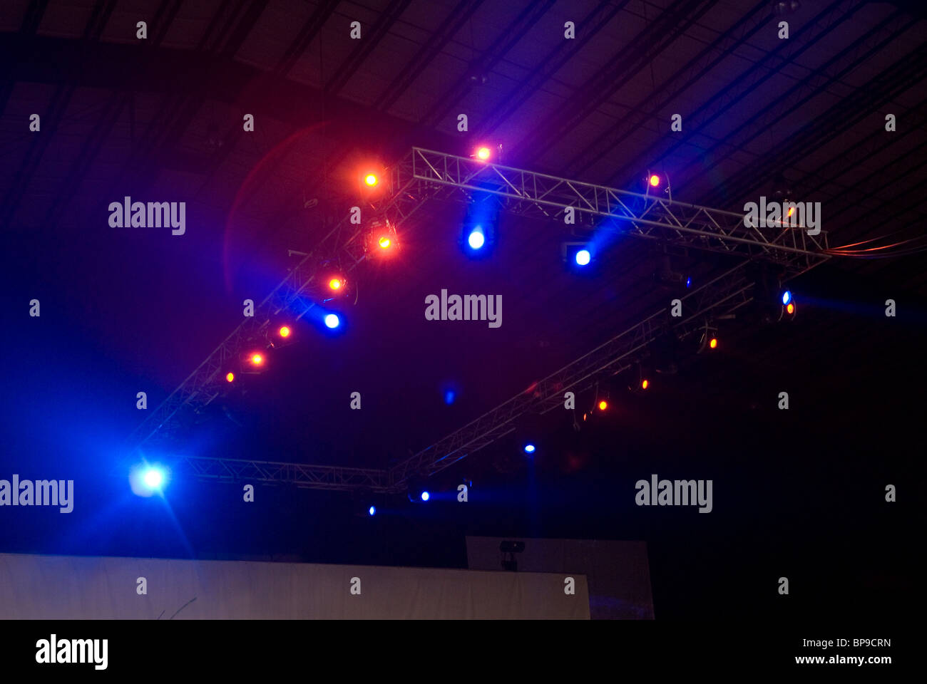 Stagelight beams hi-res stock photography and images - Alamy