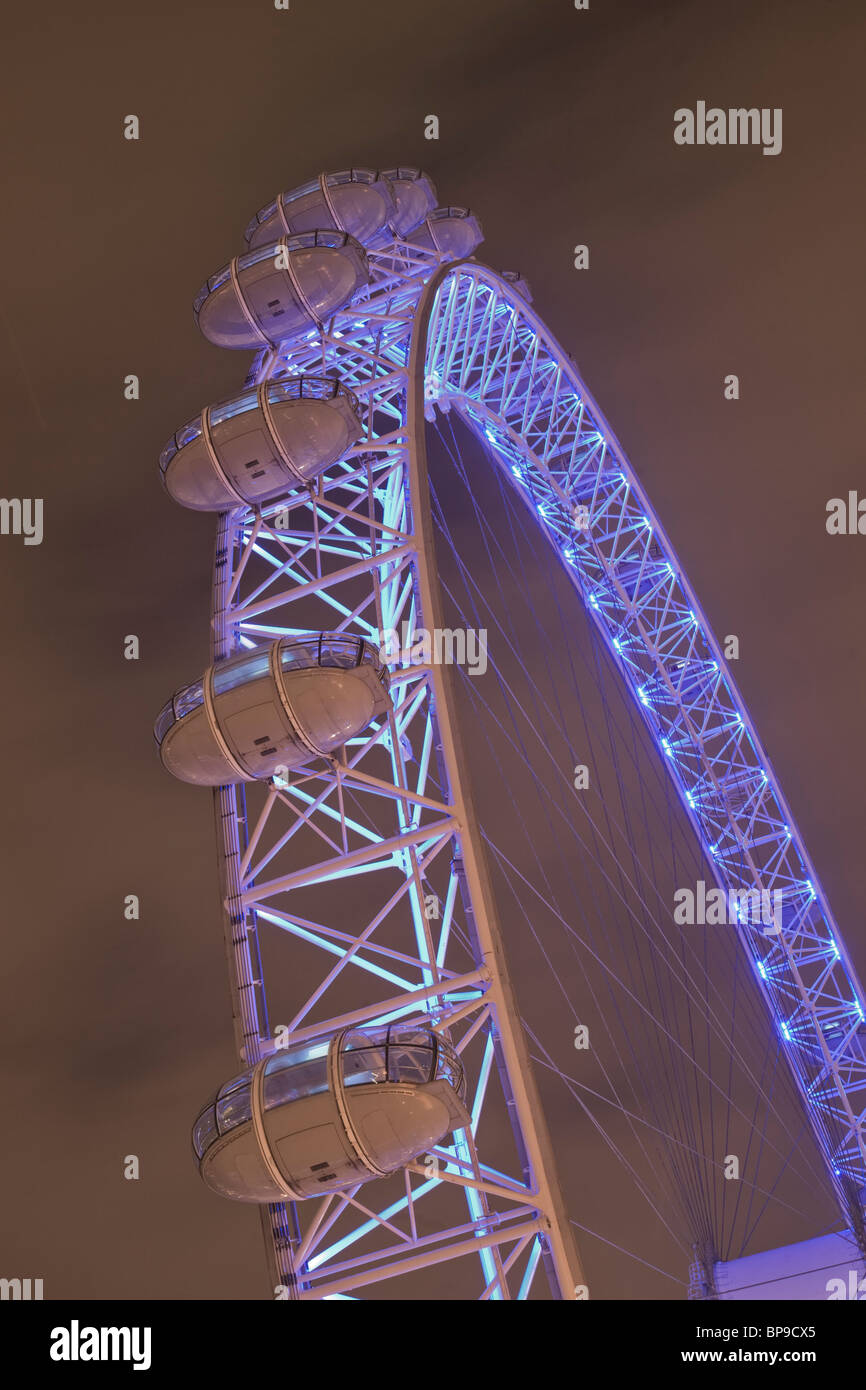 London eye and county hall building at night hi-res stock photography ...