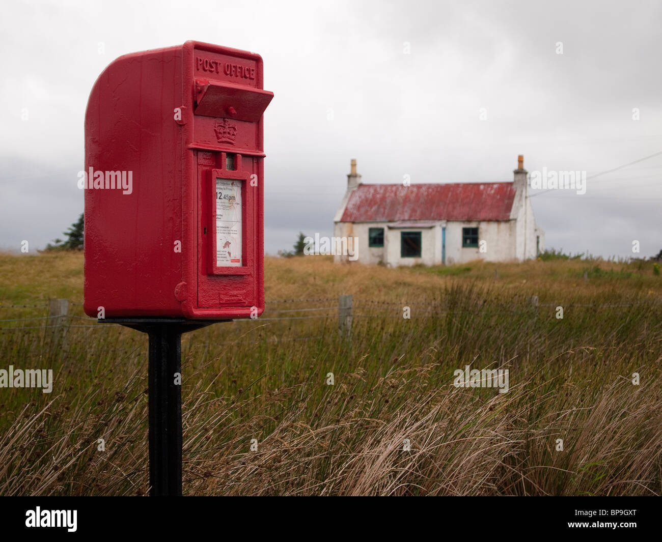 Scottish post box hi-res stock photography and images - Alamy