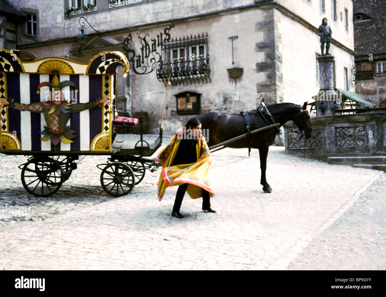 Robert Helpman High Resolution Stock Photography and Images - Alamy