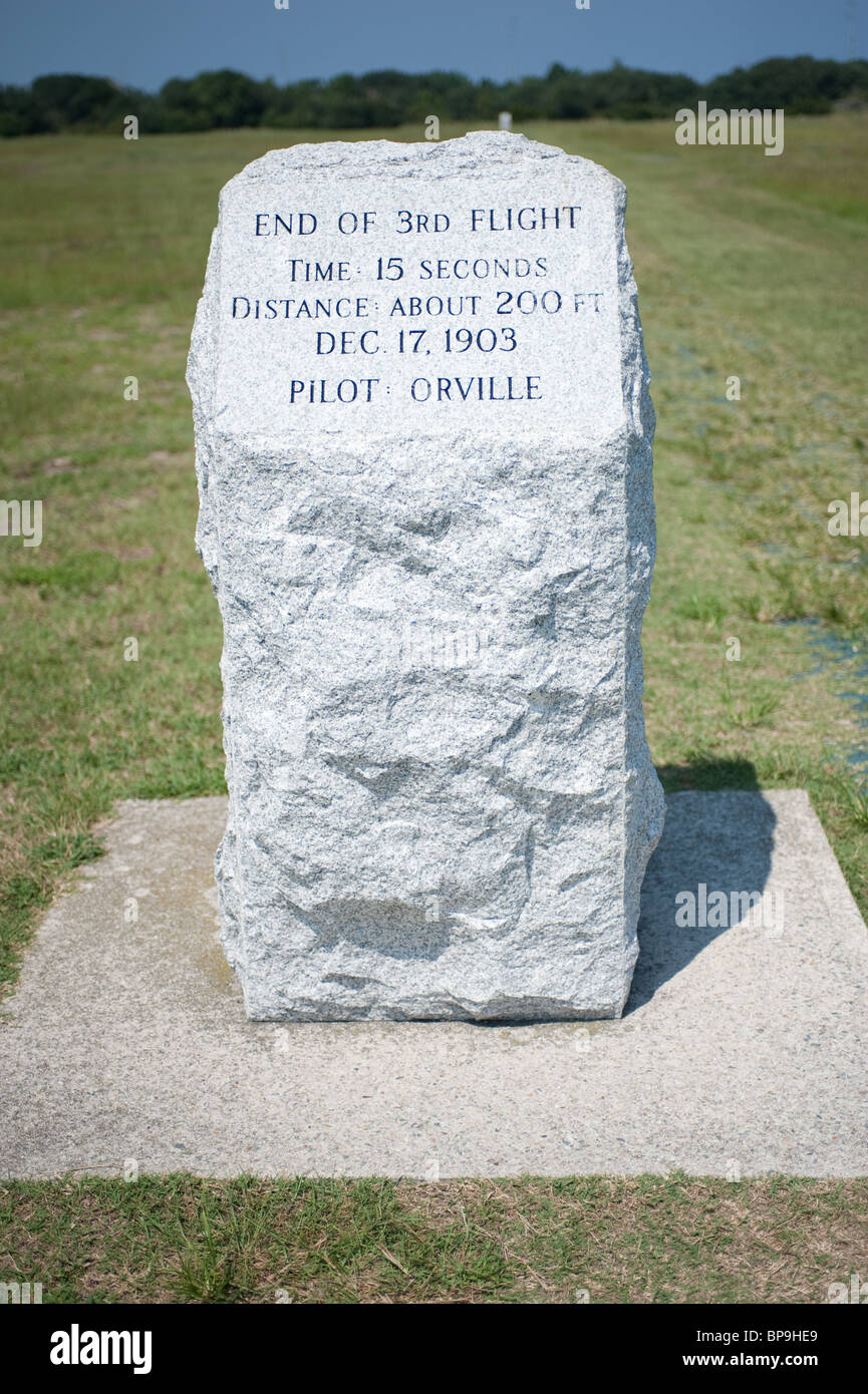 Wright brothers first flight marker hi-res stock photography and images ...