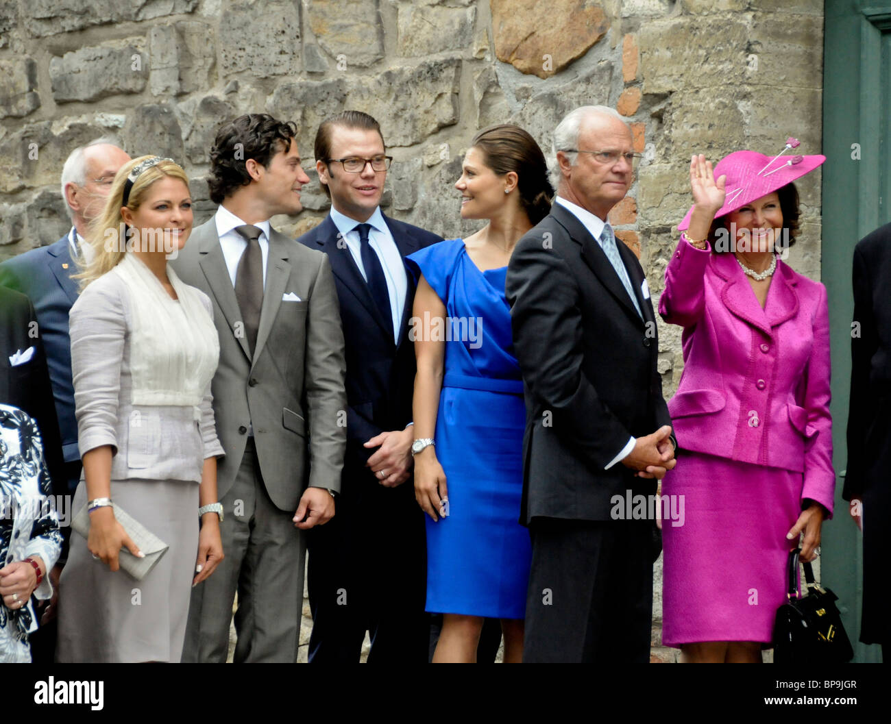 King and queen crown hi-res stock photography and images - Alamy