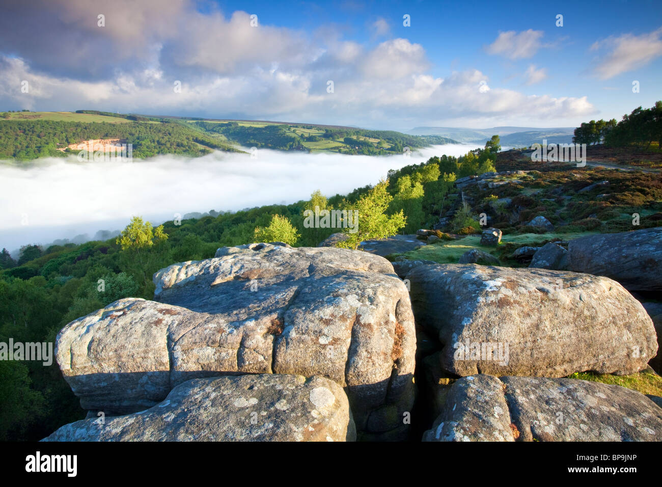 Froggatt edge peak district hi-res stock photography and images - Alamy