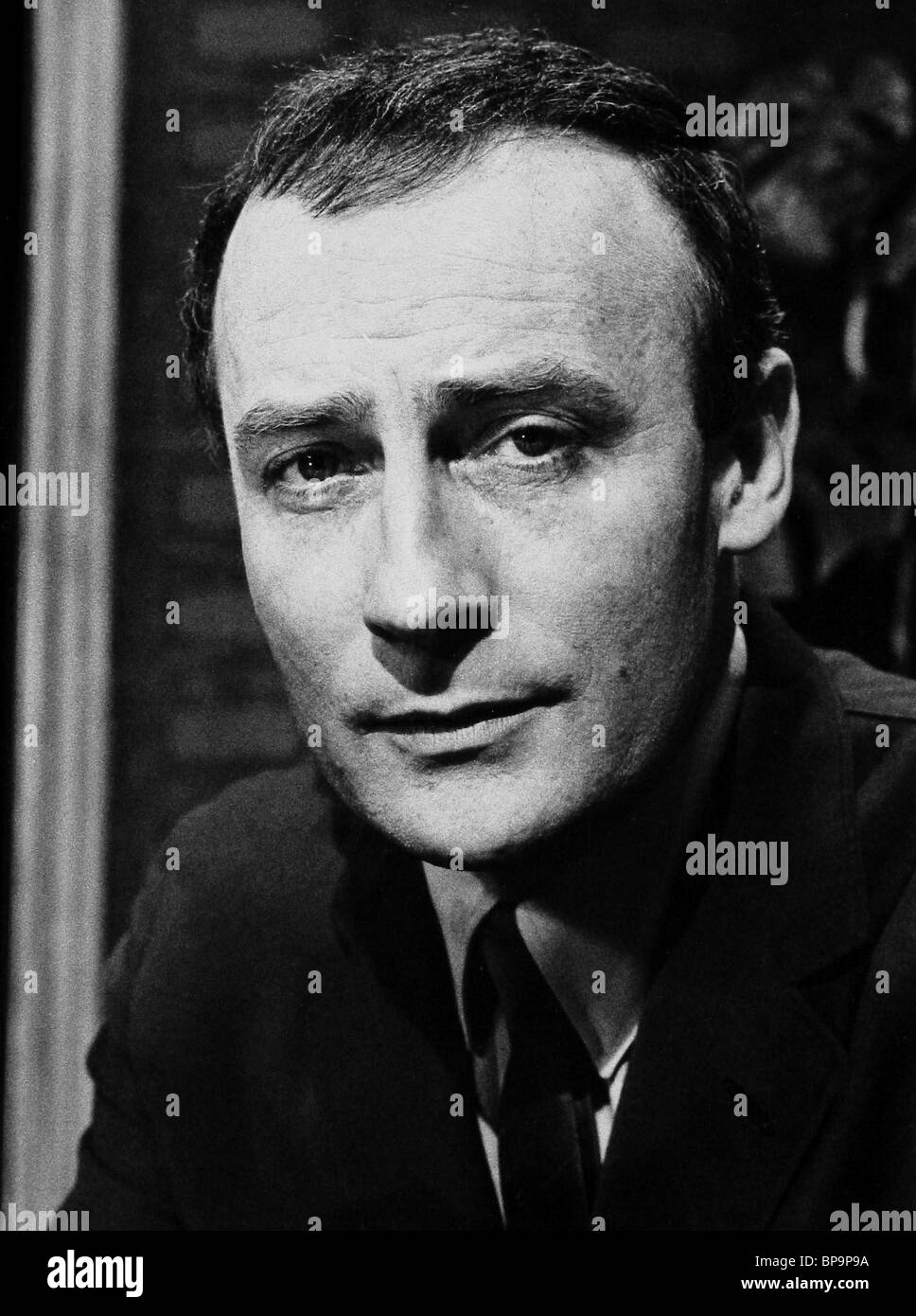 Edward Woodward Black and White Stock Photos & Images - Alamy