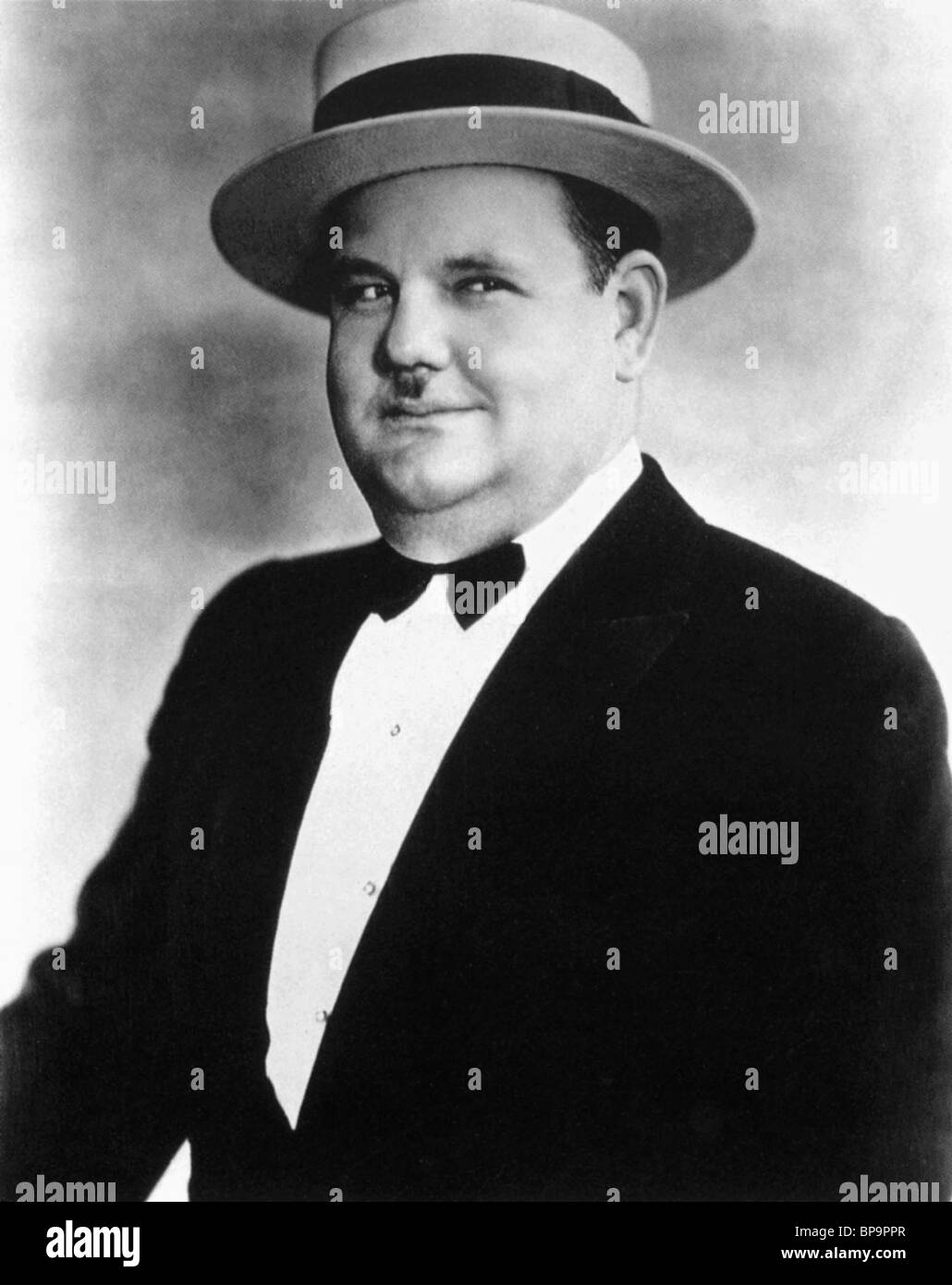 Oliver Hardy Tie
