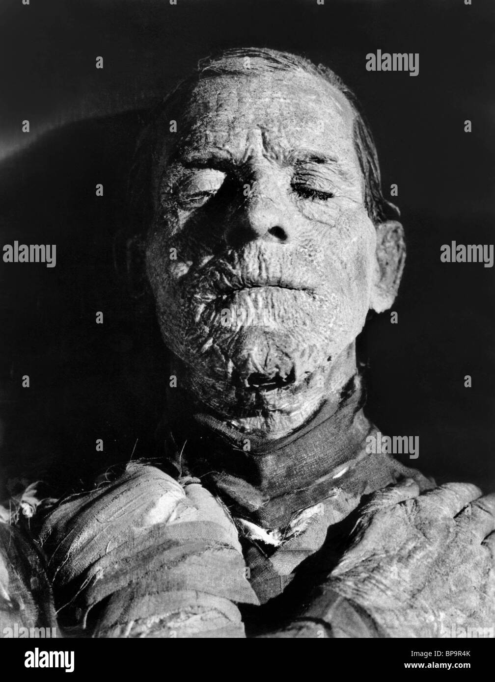 Mummy costume Black and White Stock Photos & Images - Alamy