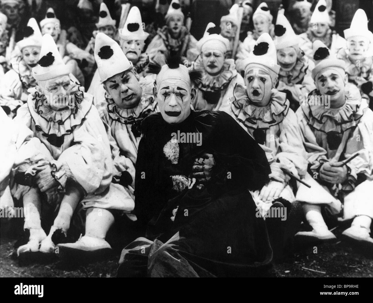 LON CHANEY HE WHO GETS SLAPPED (1924 Stock Photo - Alamy