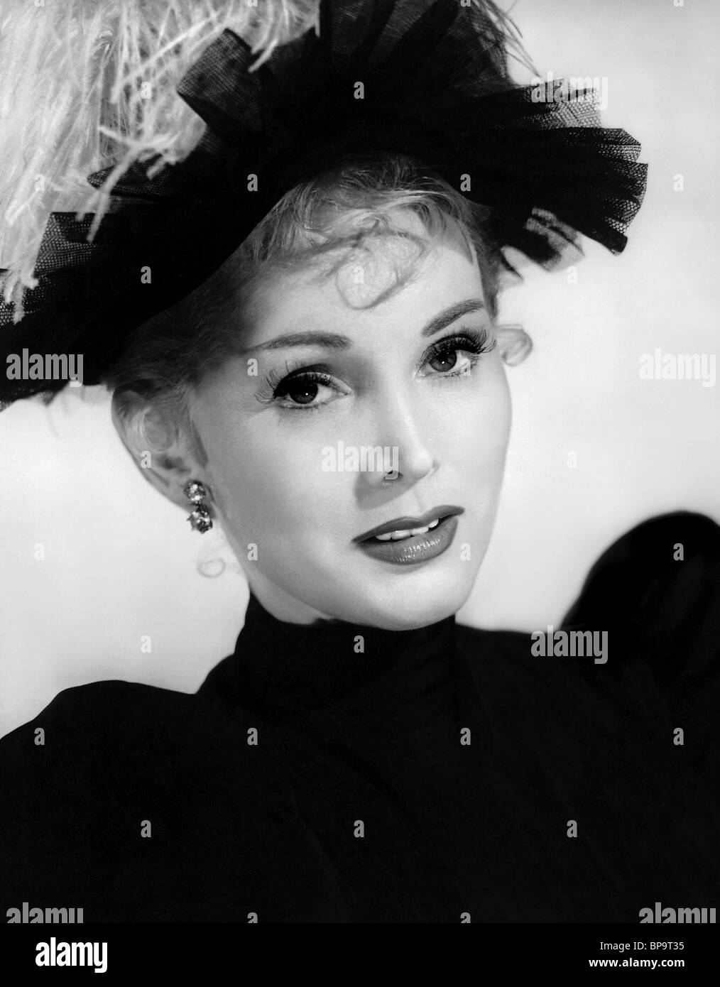 Moulin rouge zsa zsa Black and White Stock Photos & Images - Alamy