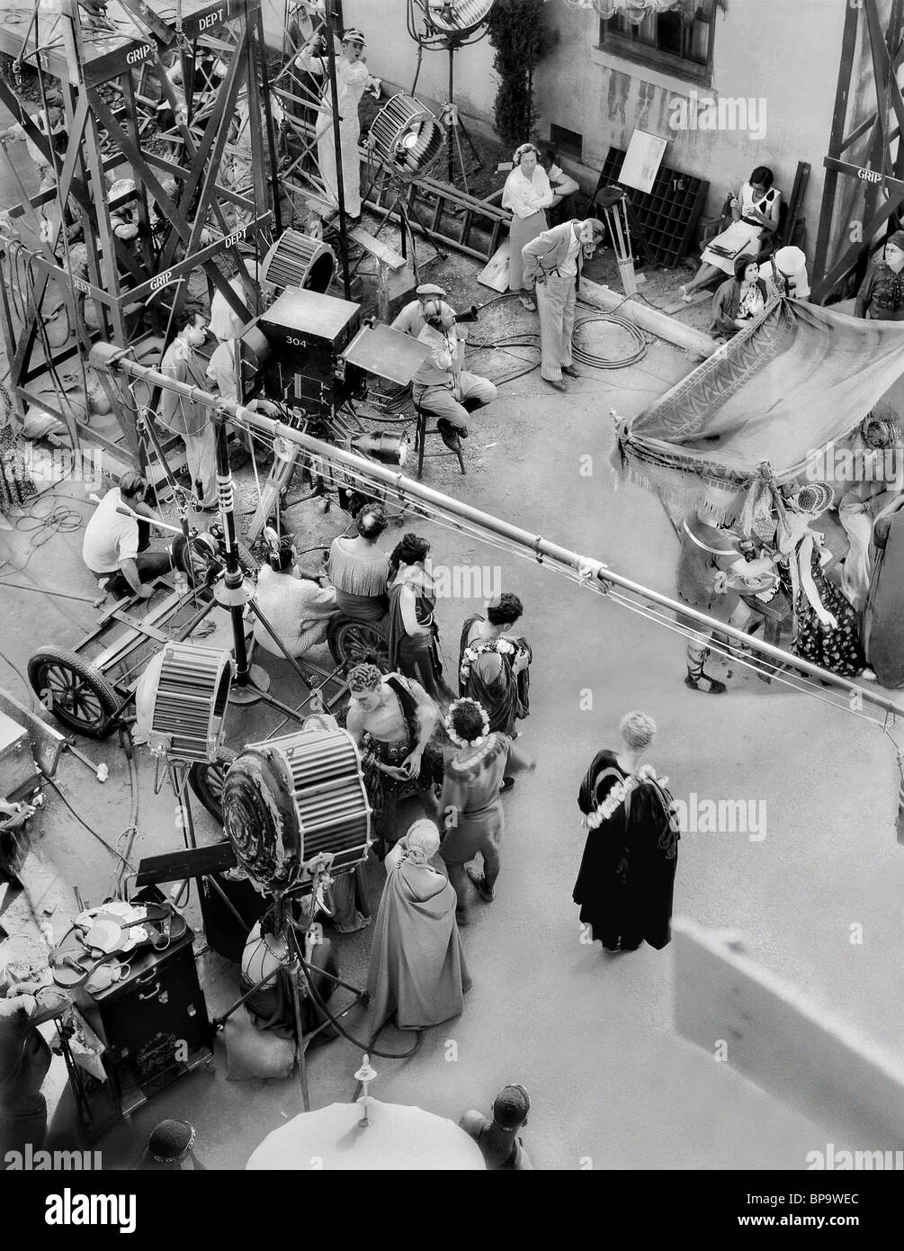 SET SCENE THE SIGN OF THE CROSS (1932 Stock Photo - Alamy