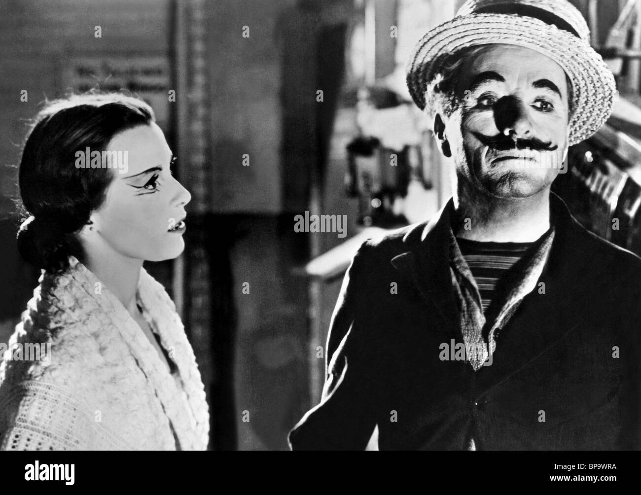 CLAIRE BLOOM, CHARLIE CHAPLIN, LIMELIGHT, 1952 Stock Photo - Alamy
