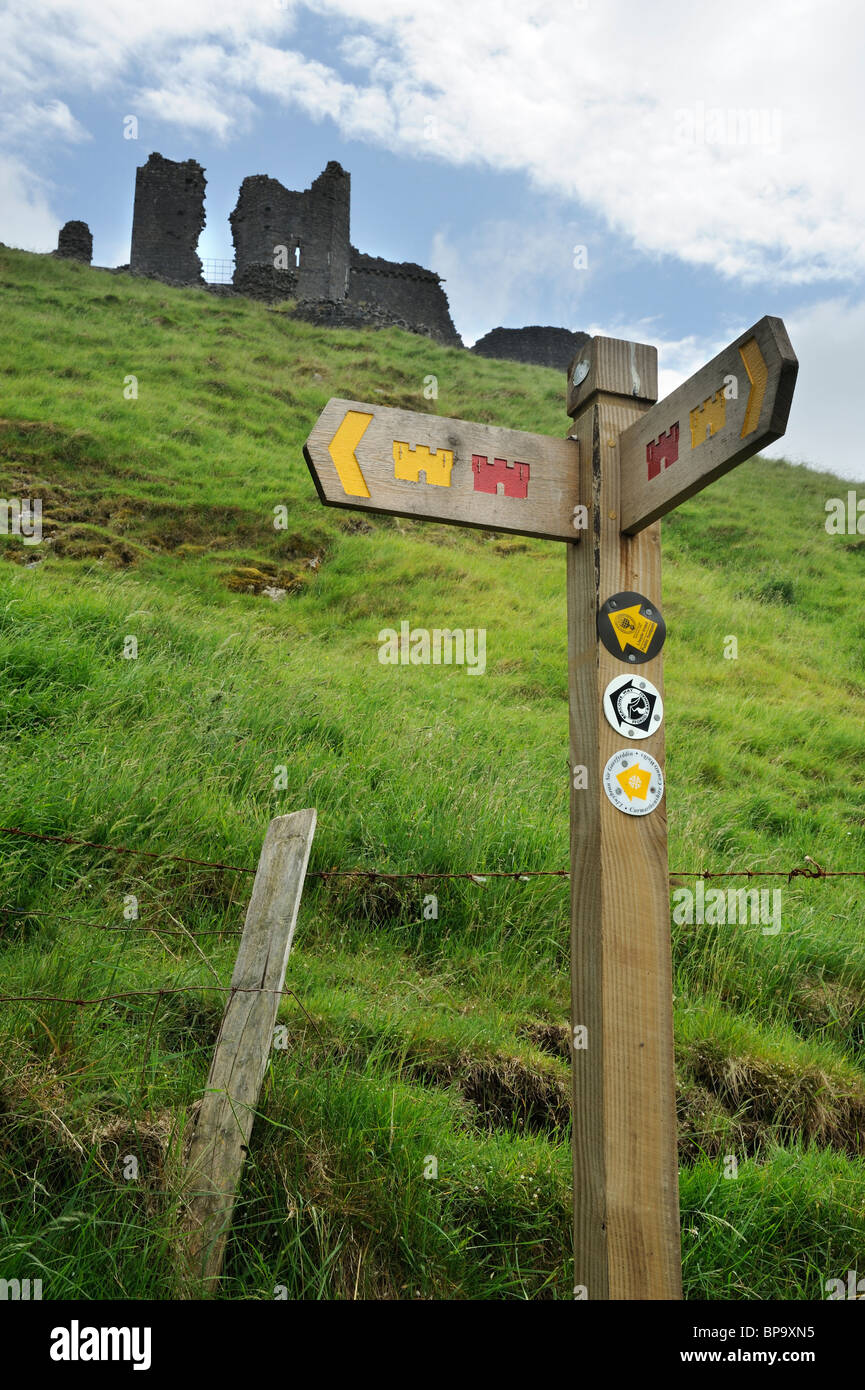 Public footpath sign beneath castle hi-res stock photography and images ...