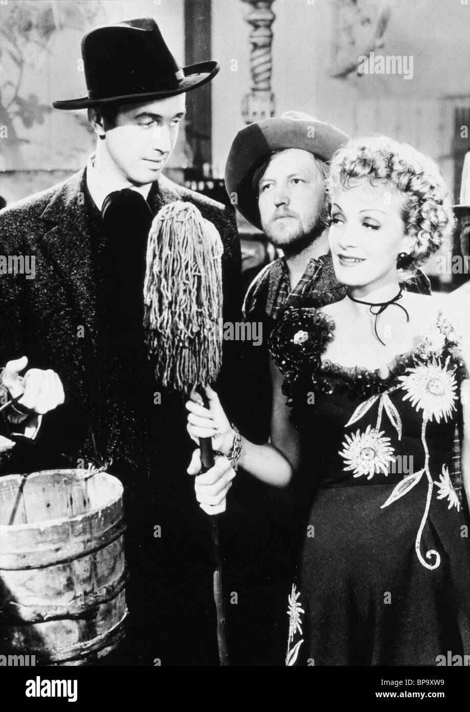 JAMES STEWART, MARLENE DIETRICH, DESTRY RIDES AGAIN, 1939 Stock Photo ...