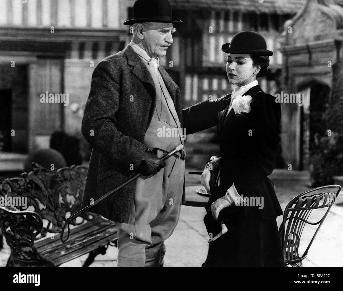 CHARLES AUBREY SMITH, JUNE DUPREZ, THE FOUR FEATHERS, 1939 Stock Photo ...