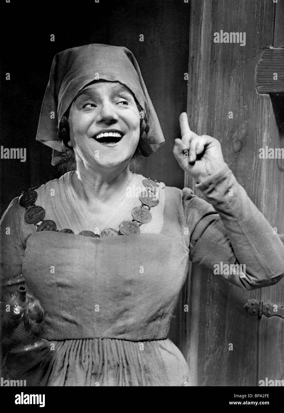 YVETTE GUILBERT FAUST: A GERMAN FOLK LEGEND (1926 Stock Photo - Alamy