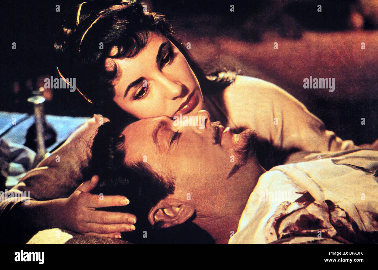 ELIZABETH TAYLOR, ROBERT TAYLOR, IVANHOE, 1952 Stock Photo - Alamy