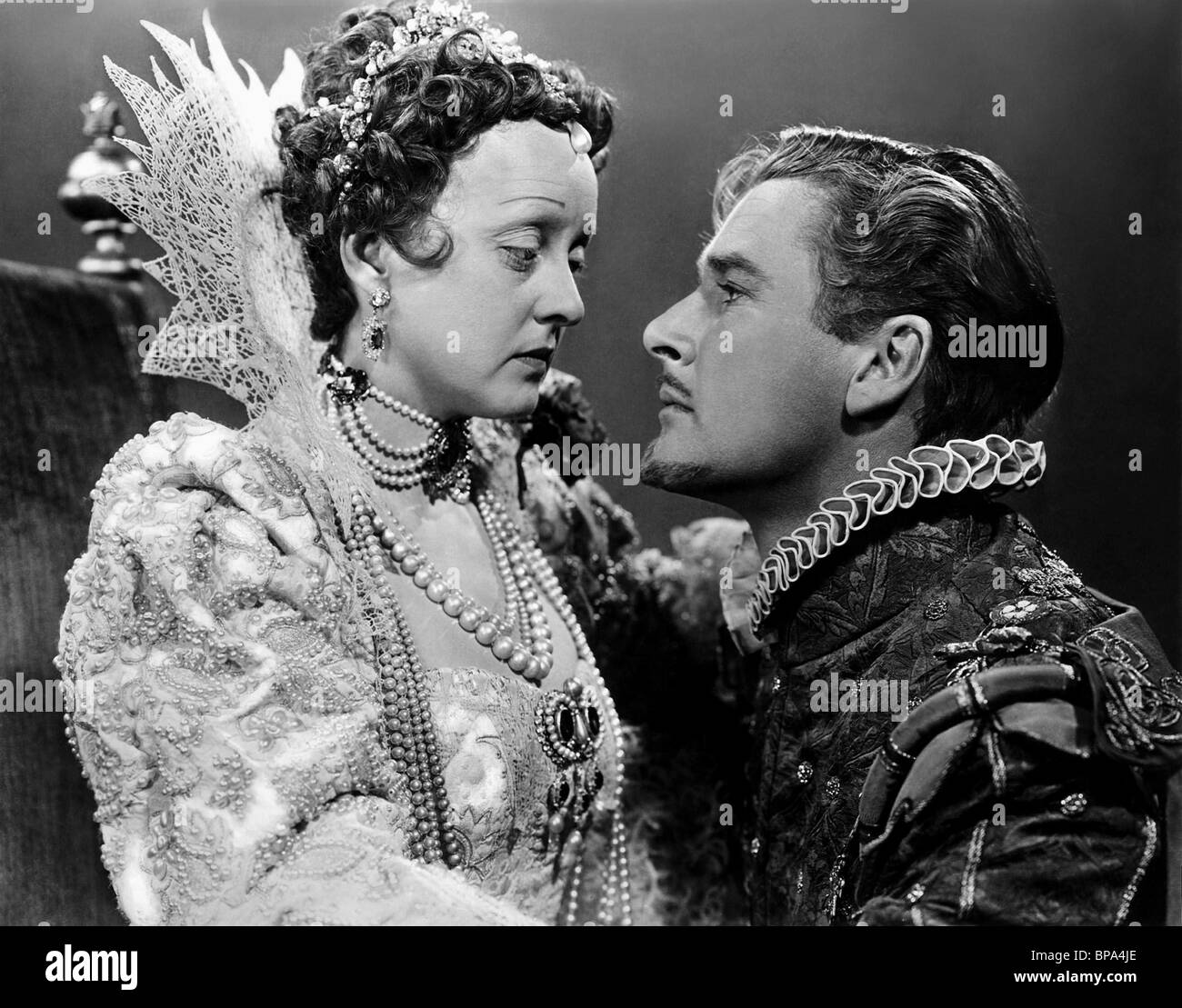 BETTE DAVIS, ERROL FLYNN, THE PRIVATE LIVES OF ELIZABETH AND ESSEX ...