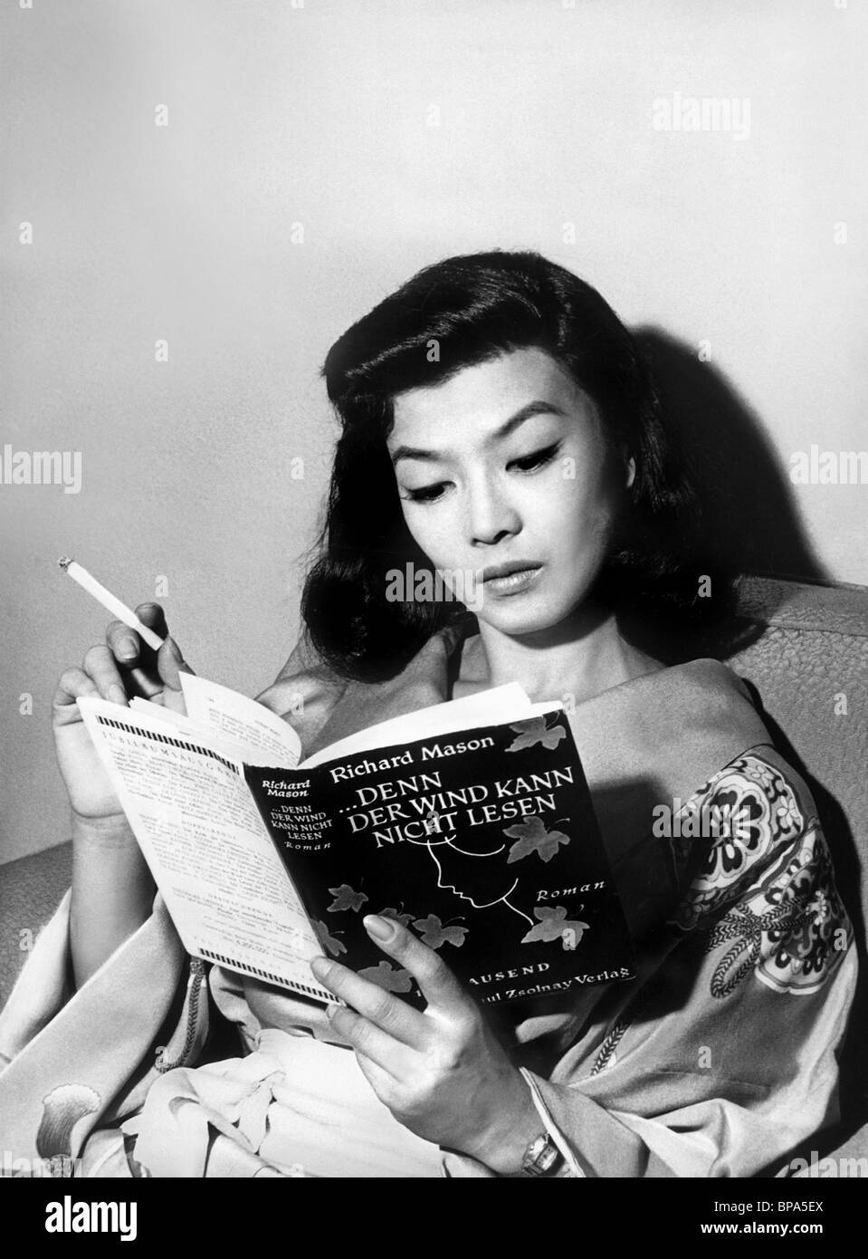 Yoko Tani Yoko Tani Yoko Black and White Stock Photos & Images - Alamy