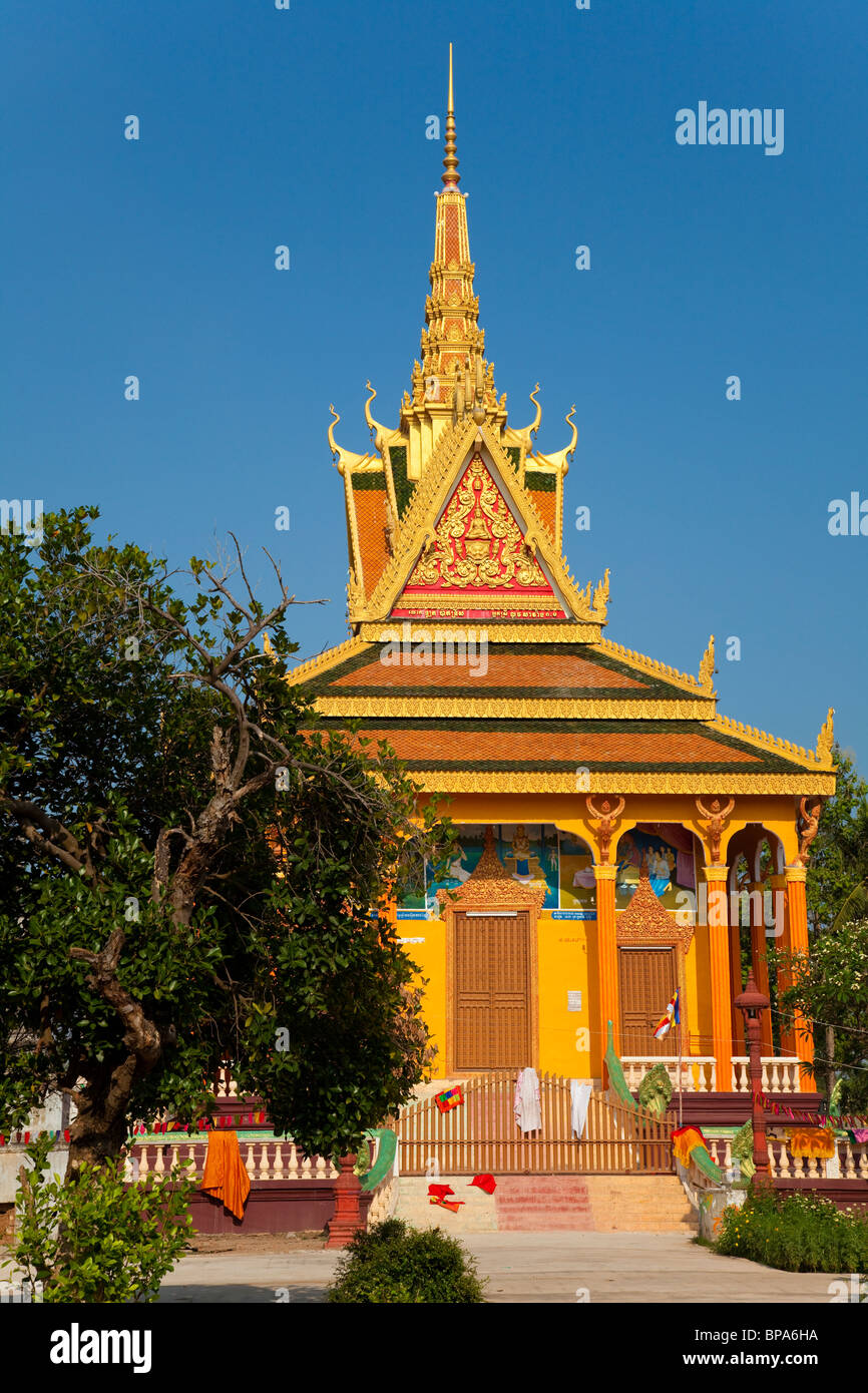 Typical Cambodian wat - Kandal Province, Cambodia Stock Photo - Alamy