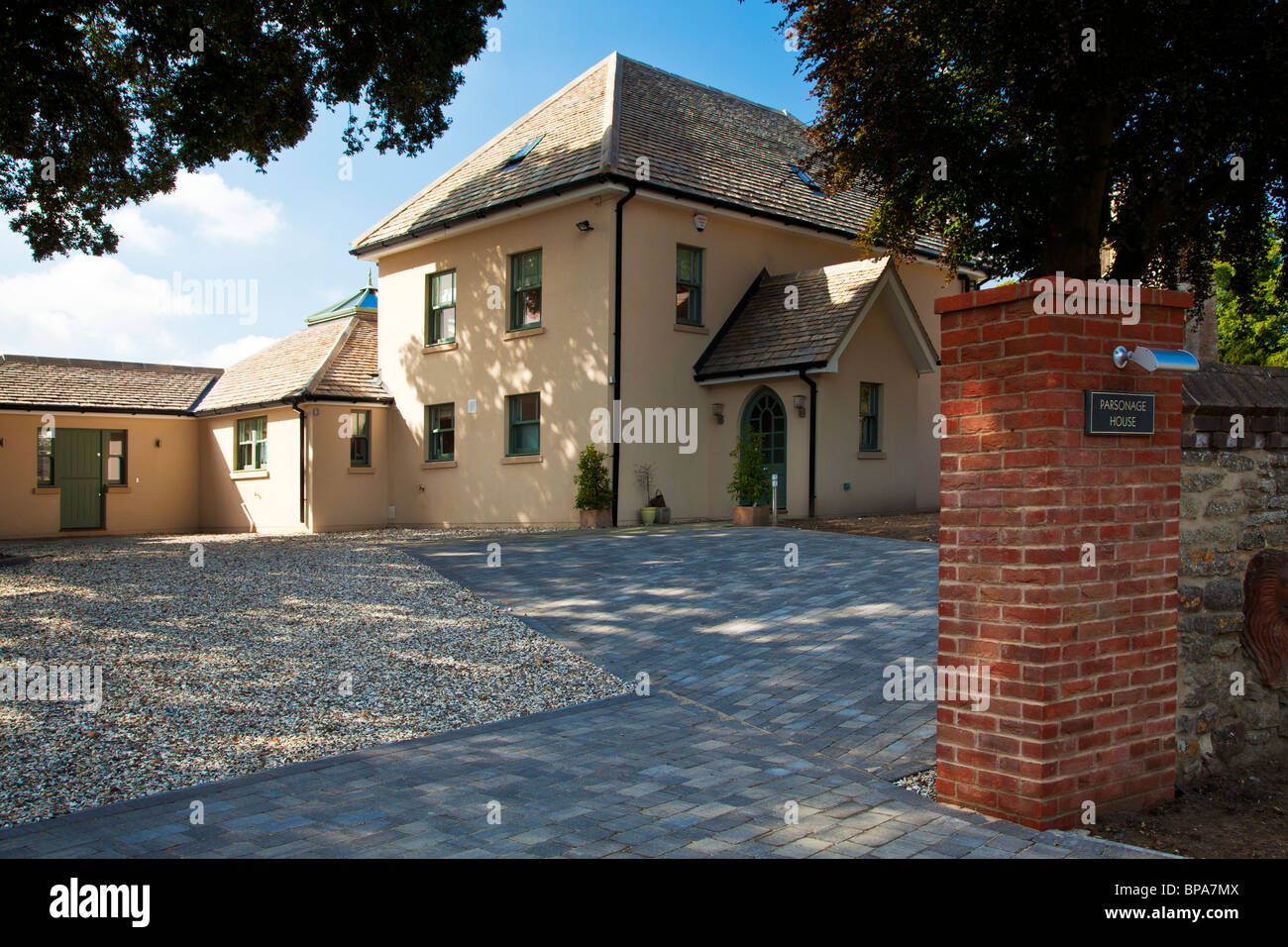 England country house drive hi-res stock photography and images - Alamy
