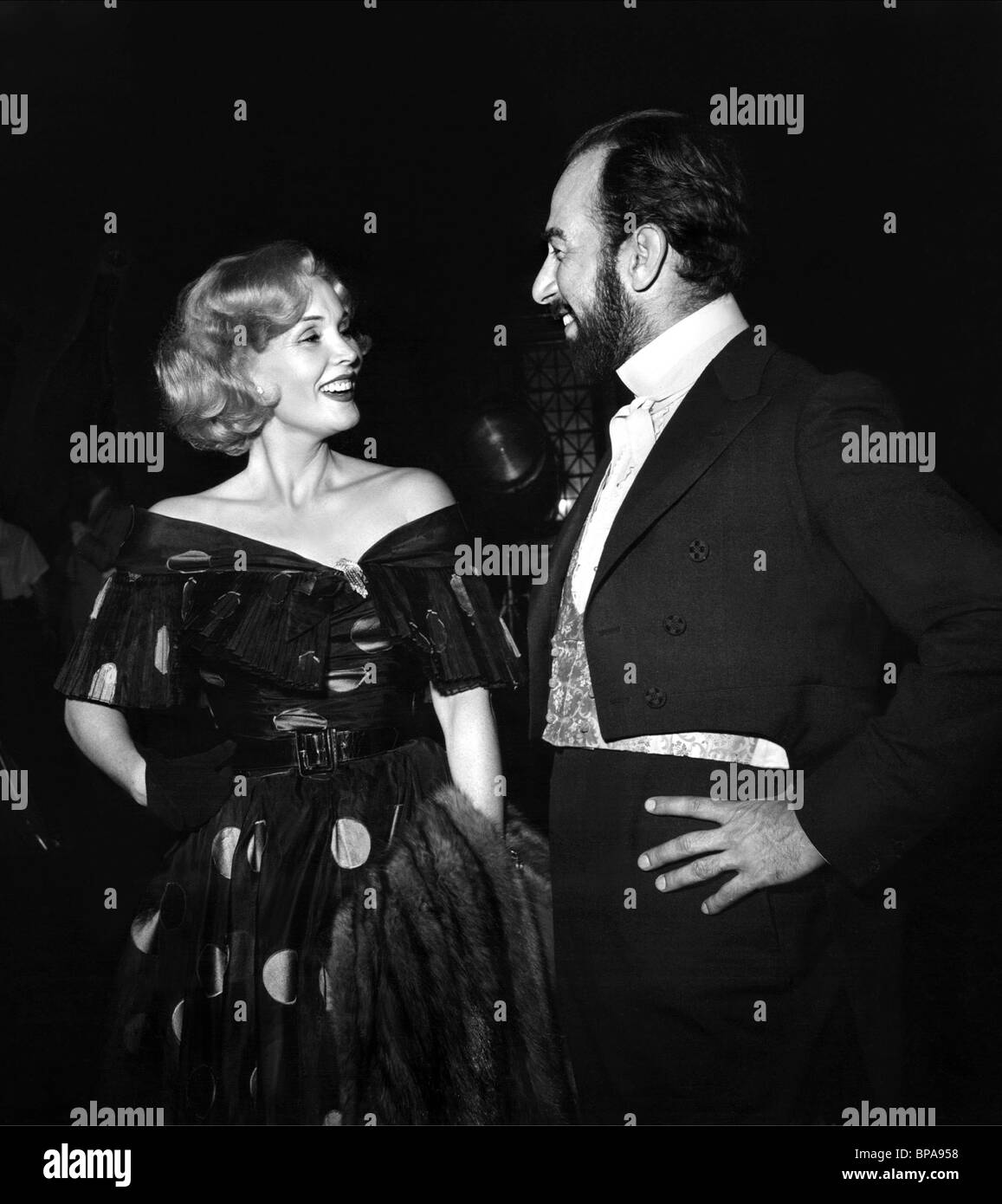 Henri de toulouse lautrec at the moulin rouge Black and White Stock ...