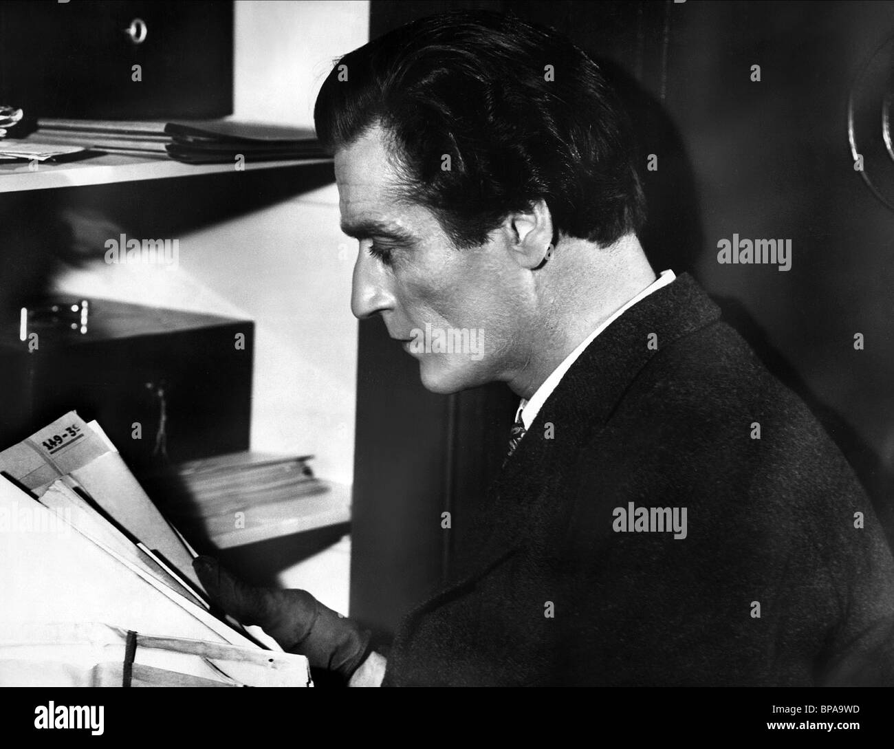 GUY ROLFE THE SPIDER AND THE FLY (1949 Stock Photo - Alamy