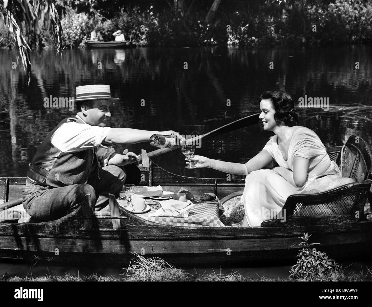 ERIC PORTMAN, NADIA GRAY, THE SPIDER AND THE FLY, 1949 Stock Photo - Alamy