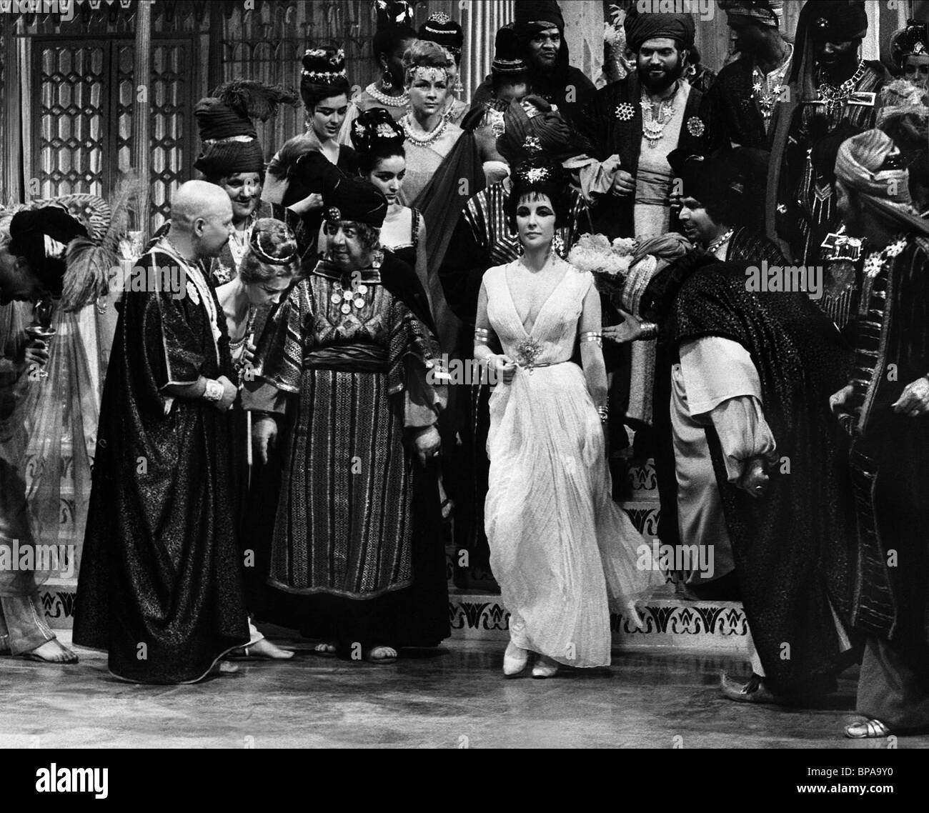 1963 Cleopatra Elizabeth Taylor High Resolution Stock Photography and ...