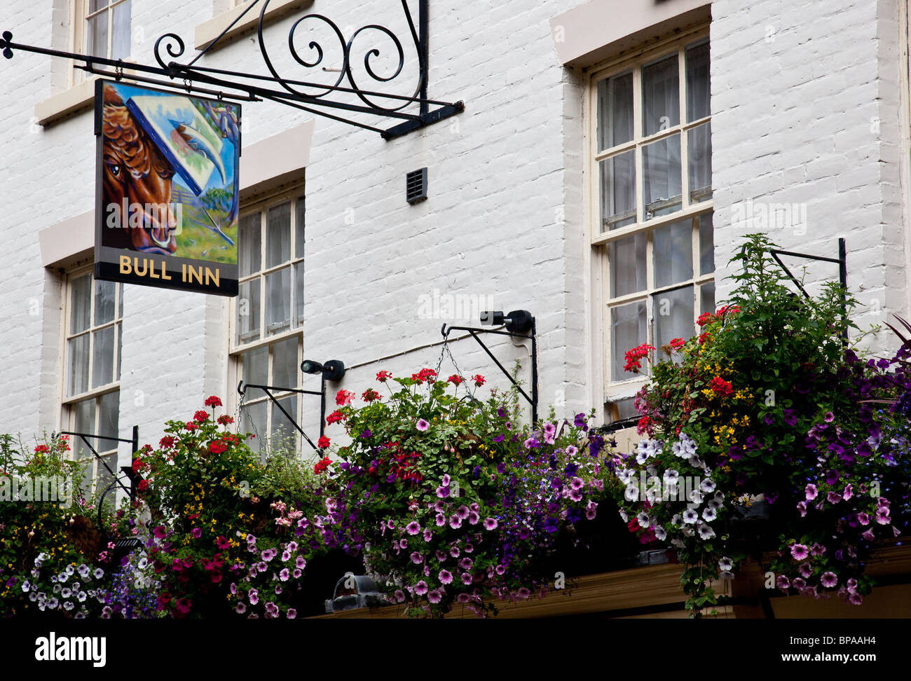 The bull inn hi-res stock photography and images - Alamy