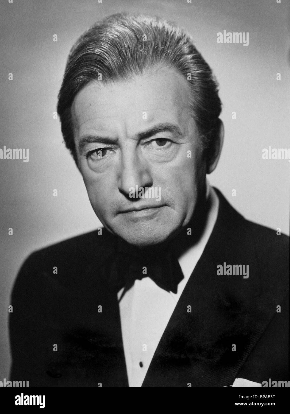 Claude rains unsuspected 1947 hi-res stock photography and images - Alamy