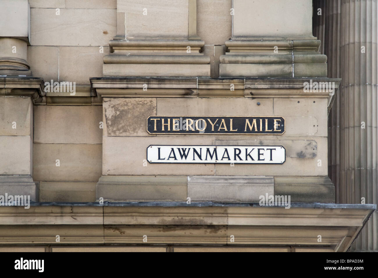 Royal mile road sign hi-res stock photography and images - Alamy