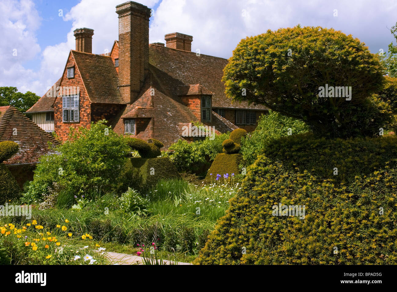 House and gardens at Great Dixter Stock Photo - Alamy