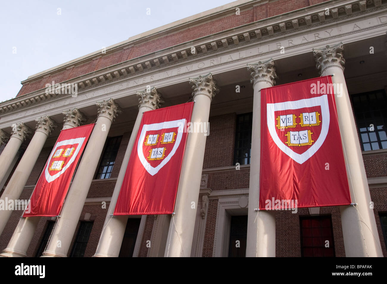 Harvard business school library hi-res stock photography and images - Alamy