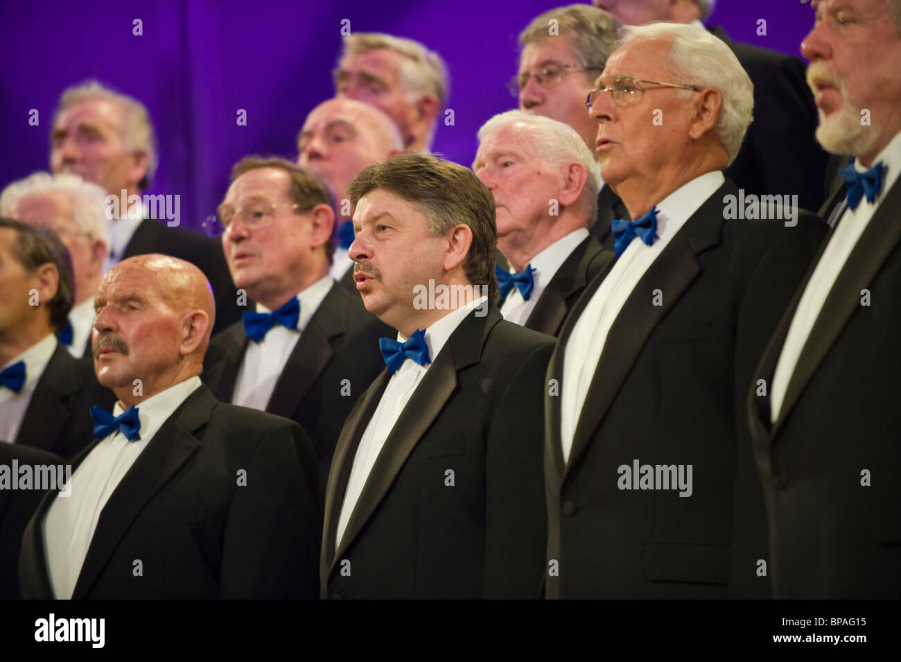 Male voice choir hi-res stock photography and images - Alamy