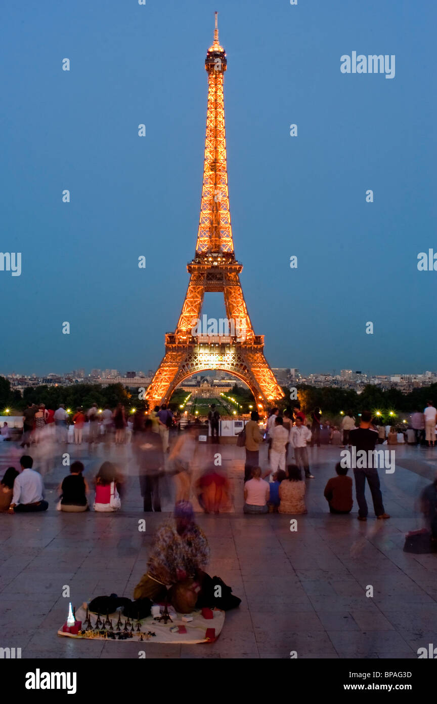 Paris, France, Eiffel Tower, Crowd People, Tourists,Looking, lighting at night Stock Photo - Alamy
