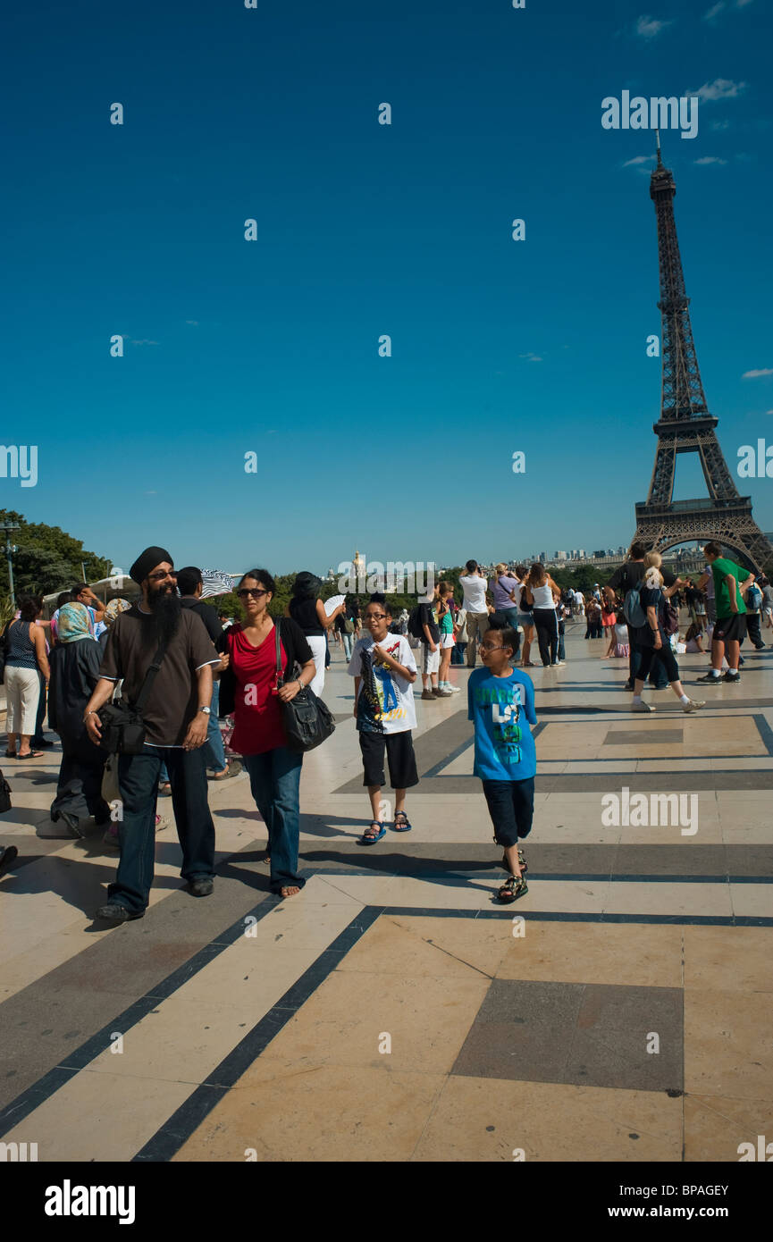 Paris, France, Street Scene, Crowd People, Tourist Family Walking at ...