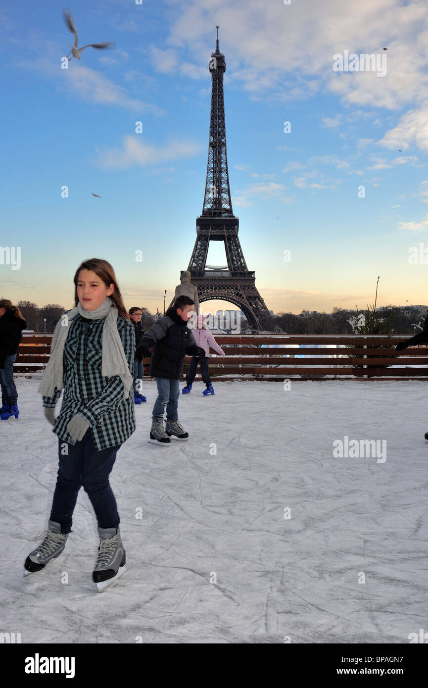 Paris, France, Children, GIrl, Skating, "Jardin de Trocadero", Ice ...