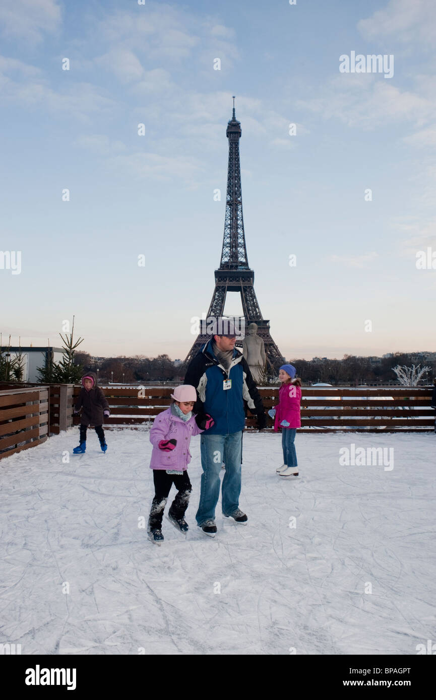 Eiffel tower paris ice skate hi-res stock photography and images - Alamy
