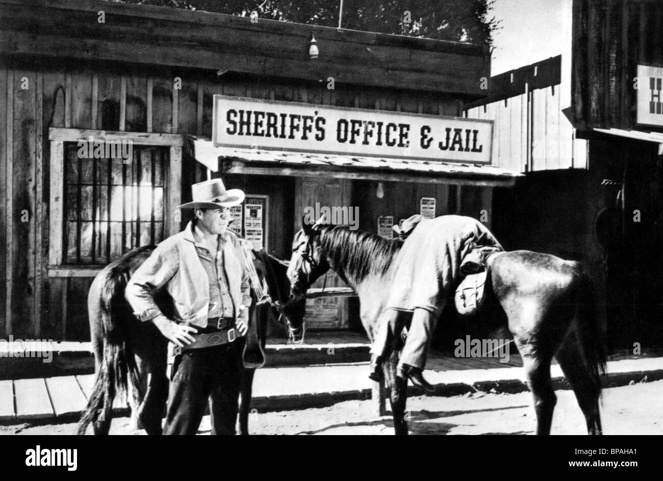 Forrest Tucker Stock Photos & Forrest Tucker Stock Images - Alamy